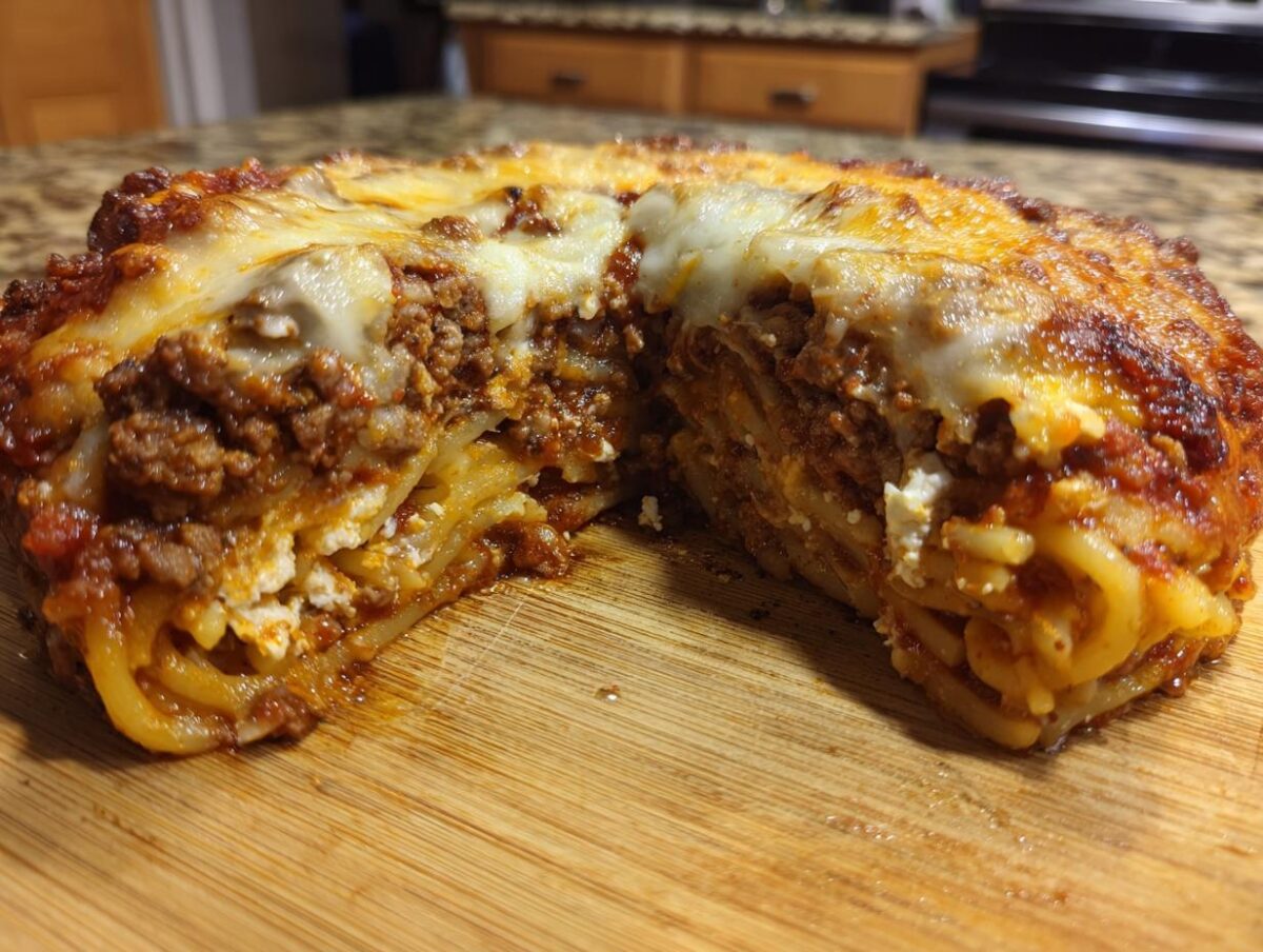 Amazing 1 creamy baked spaghetti casserole
